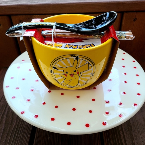 Pokémon | Dining | Pokmon Pikachu Soup Noodle Bowl With Spoon And ...